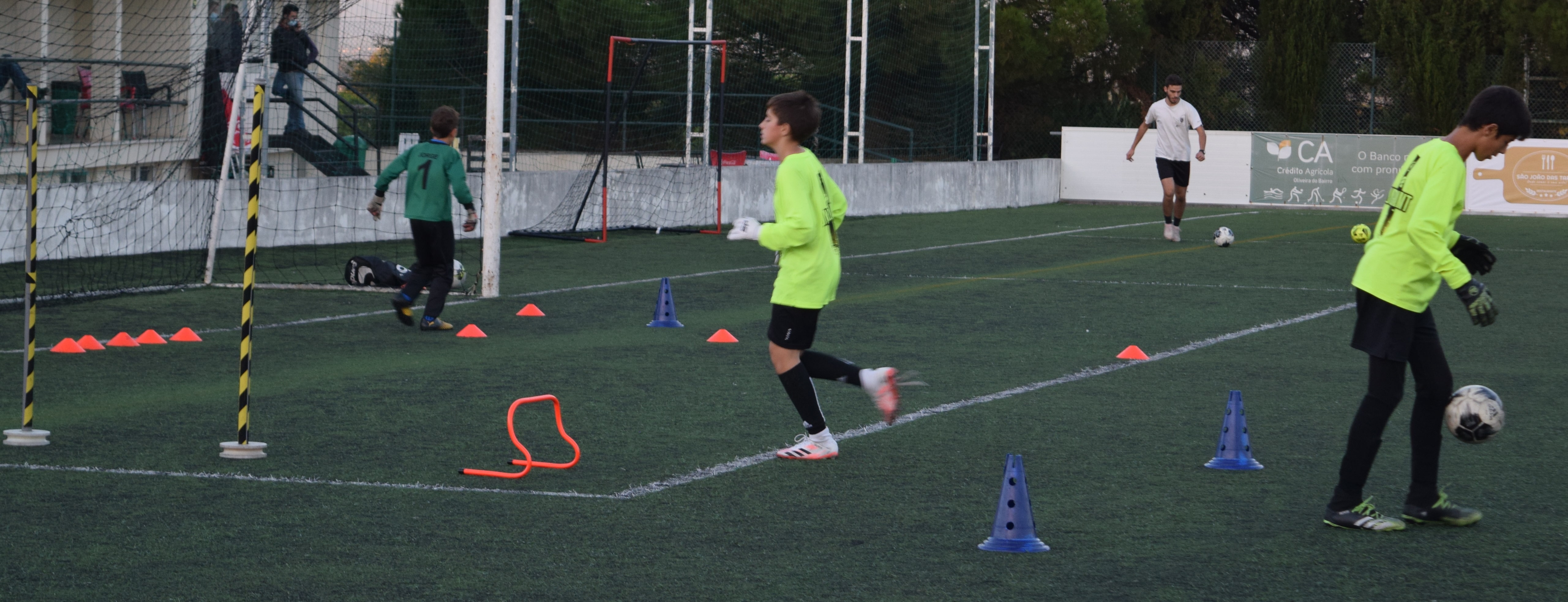 A receita para boas defesas dos guarda-redes | Oliveira do Bairro SC